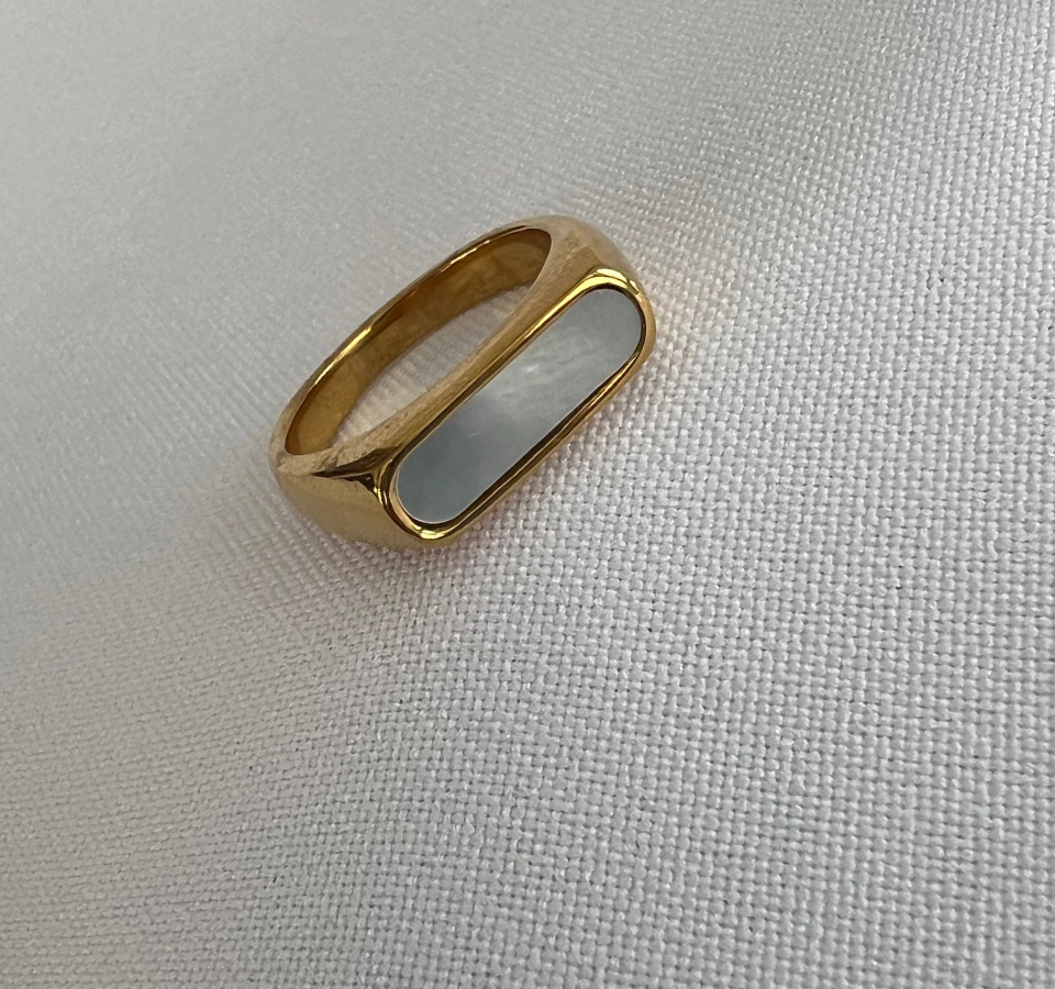 Ariel Seashell Ring – Acacia Image